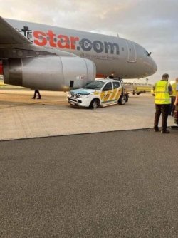 [The Age] Ute crashes into Jetstar aircraft on tarmac at Sydney Airport ...