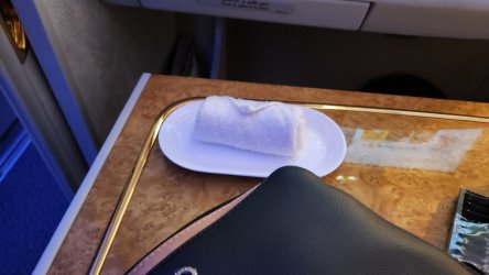 Emirates EK409 Melb - DXB F | Australian Frequent Flyer