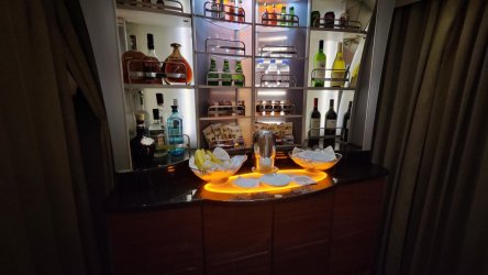 Emirates EK409 Melb - DXB F | Australian Frequent Flyer